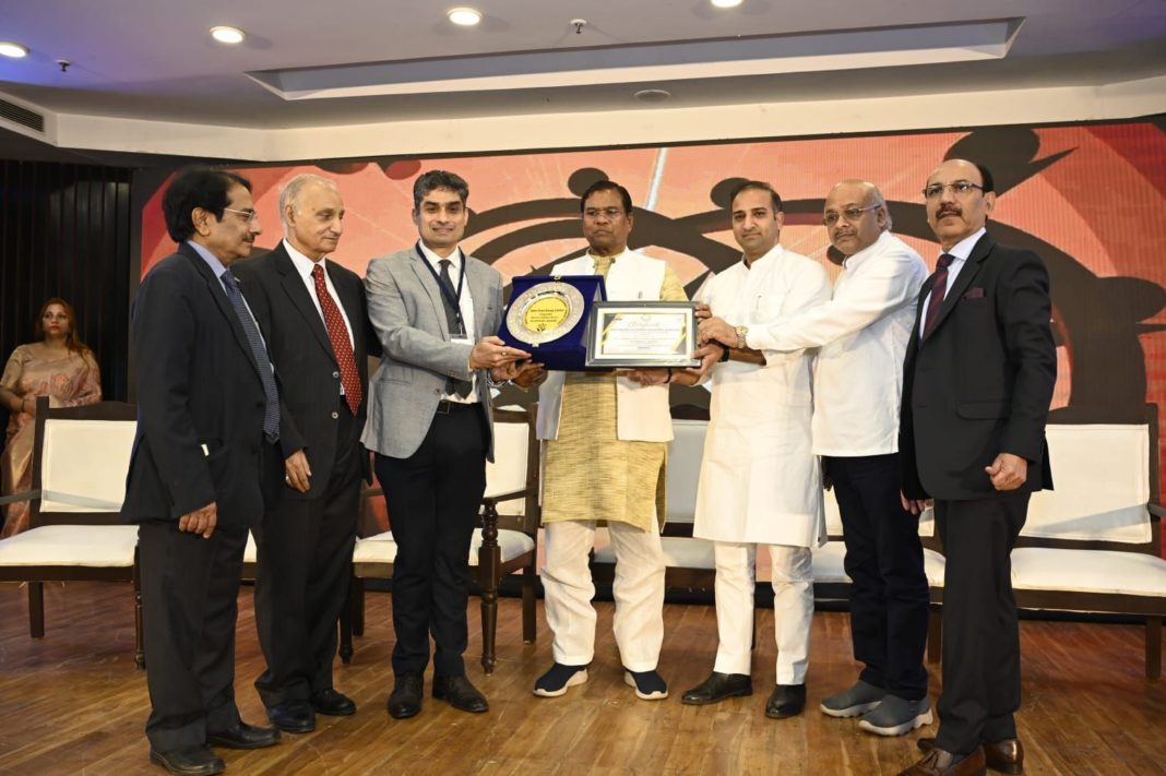 Adani Green conferred with prestigious ‘Platinum’ Environment Award ...